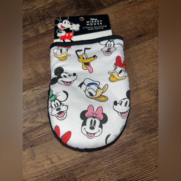 Disney | Kitchen | Disney Mickey And Friends Oven Mitts | Poshmark